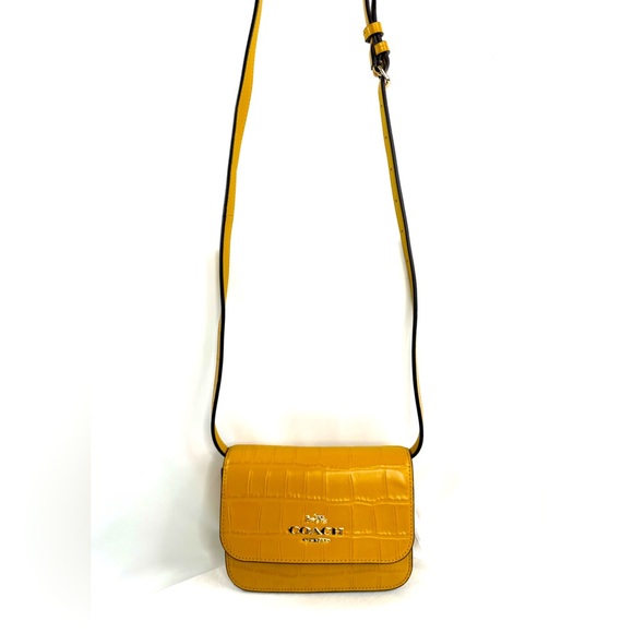 Coach | Bags | Coach Brynn C5627 Flax Mustard Croc Embossed Leather ...